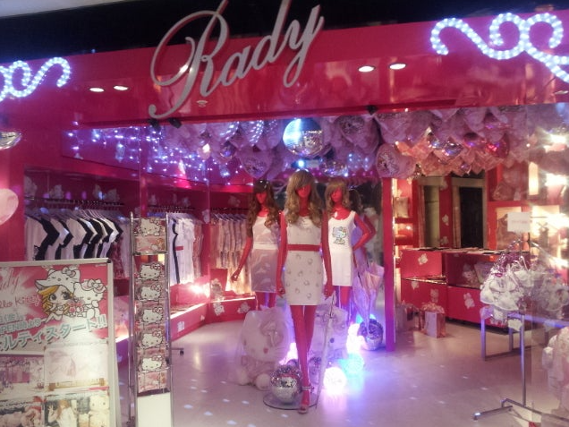 アパレル経験ゼロから月商3億に？Radyが売れ続ける理由と成功戦略に迫る - GAL Instagrammer FAN